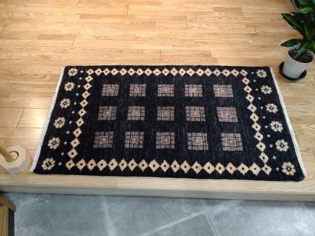 お試しキャン】四季を楽しむオールシーズンラグ ガゼニベカール 126×73㎝ C‐22 | iichi ハンドメイド・クラフト作品・手仕事品の通販