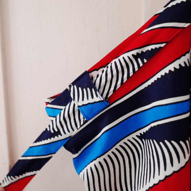 キテンゲ 半円形の巻きスカート vivid lines | iichi ハンドメイド・クラフト作品・手仕事品の通販