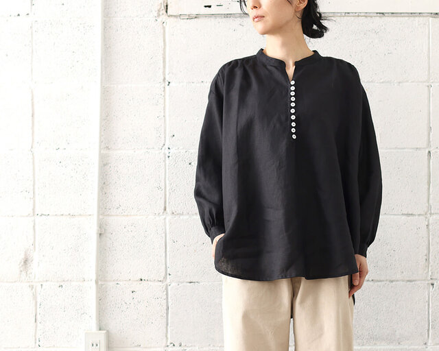 リネン ループボタン ロング丈シャツブラウス （ブラック）TP29 | iichi ハンドメイド・クラフト作品・手仕事品の通販