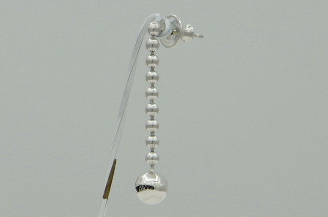 anti smile ball chain Pierce_1 type:B | iichi ハンドメイド・クラフト作品・手仕事品の通販