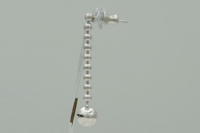 anti smile ball chain Pierce_1 type:B | iichi ハンドメイド・クラフト作品・手仕事品の通販