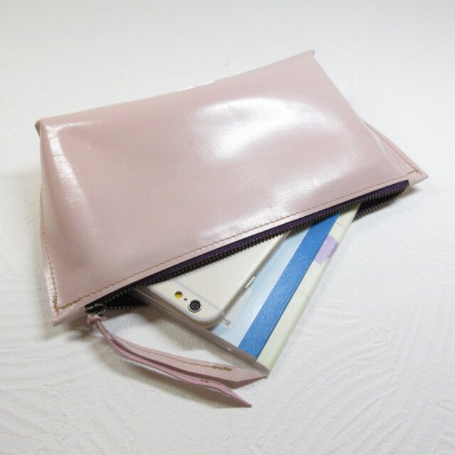 《ゴートスキン》三角フリーポーチ・スムース・ピンク・三角フリーポーチ・003 | iichi ハンドメイド・クラフト作品・手仕事品の通販