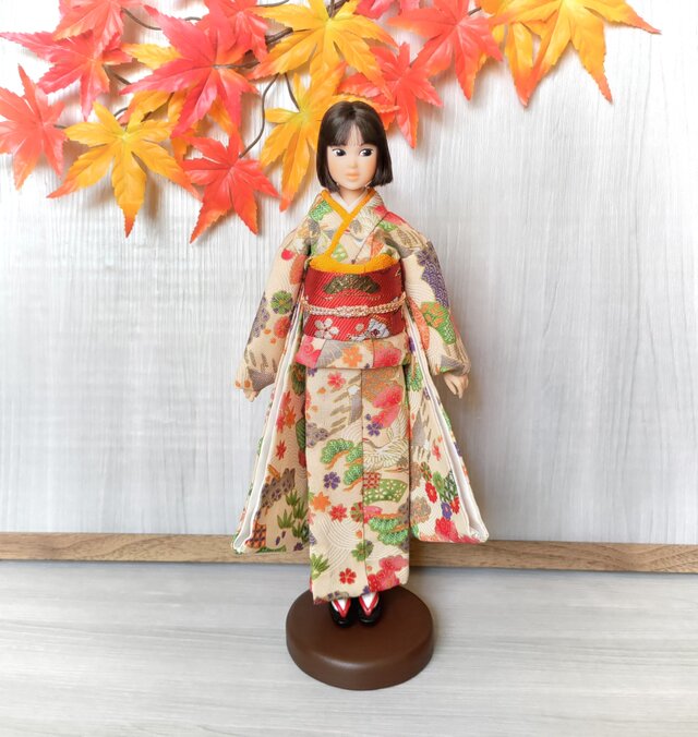 「白昼富士山、彩る錦秋」25～26cmドール振り袖着物 | iichi ハンドメイド・クラフト作品・手仕事品の通販