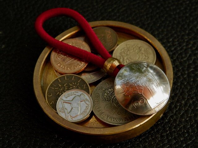 ＃H54 Italian Coin Hair Elastic | iichi 日々の暮らしを心地よくするハンドメイドやアンティークのマーケットプレイス
