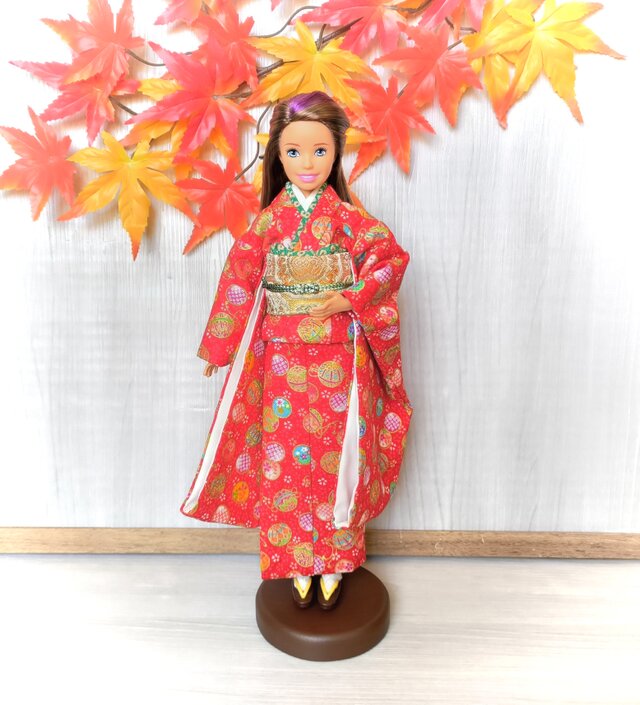 「ころころ手鞠…赤」25～26cmドール振り袖着物 | iichi ハンドメイド・クラフト作品・手仕事品の通販