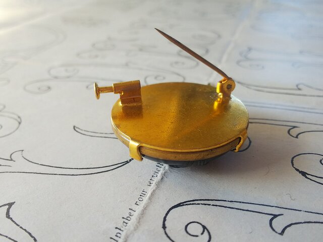 アンティーク Black-Ribbon ダイヤShape クラシカルブローチ（32.5㎜） | iichi ハンドメイド・クラフト作品・手仕事品の通販