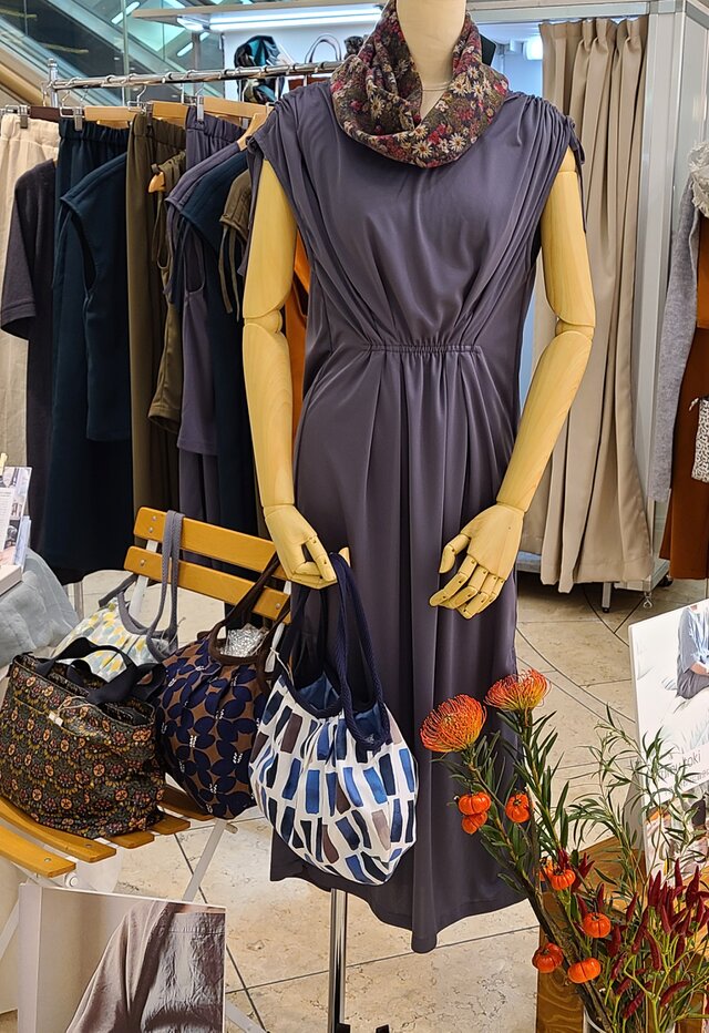 TOKI 009 シャーリングワンピース (スムース）グレー | iichi ハンドメイド・クラフト作品・手仕事品の通販