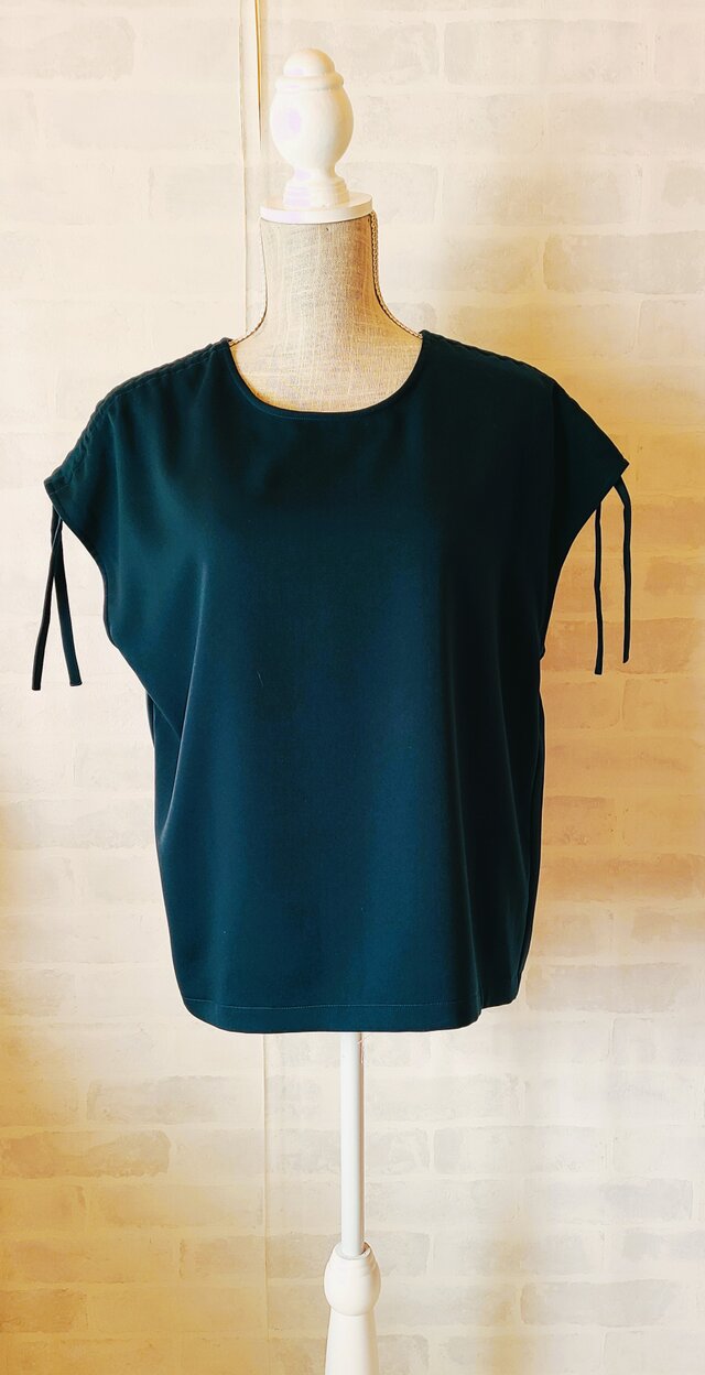 TOKI 001 ショルダーブラウンジング ブラウス (ストレッチスエード）グリーン | iichi ハンドメイド・クラフト作品・手仕事品の通販