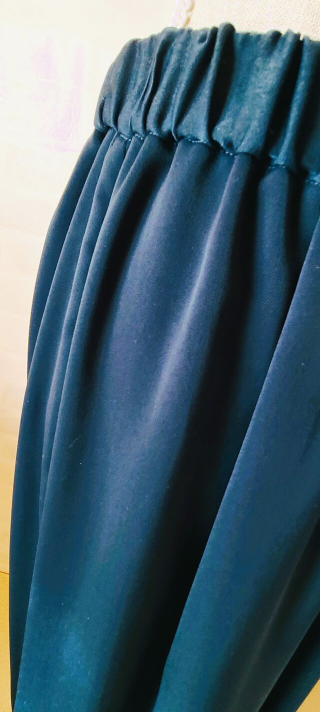 TOKI 008 イージーワイドロングパンツ (ストレッチスエード）グリーン | iichi ハンドメイド・クラフト作品・手仕事品の通販