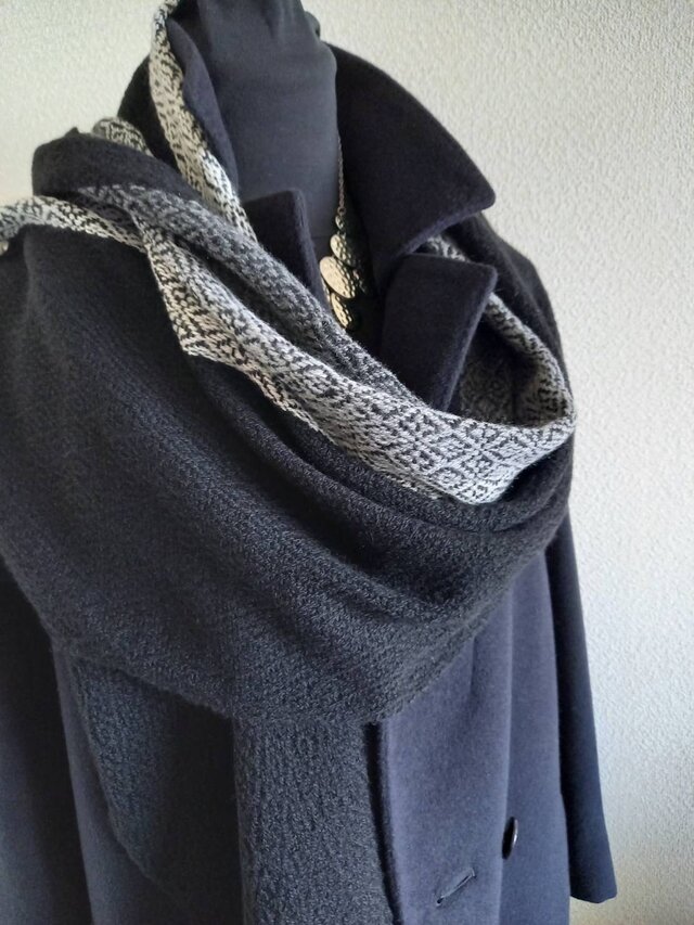 【手織り】カシミヤ100％ストール | iichi 日々の暮らしを心地よくするハンドメイドやアンティークのマーケットプレイス