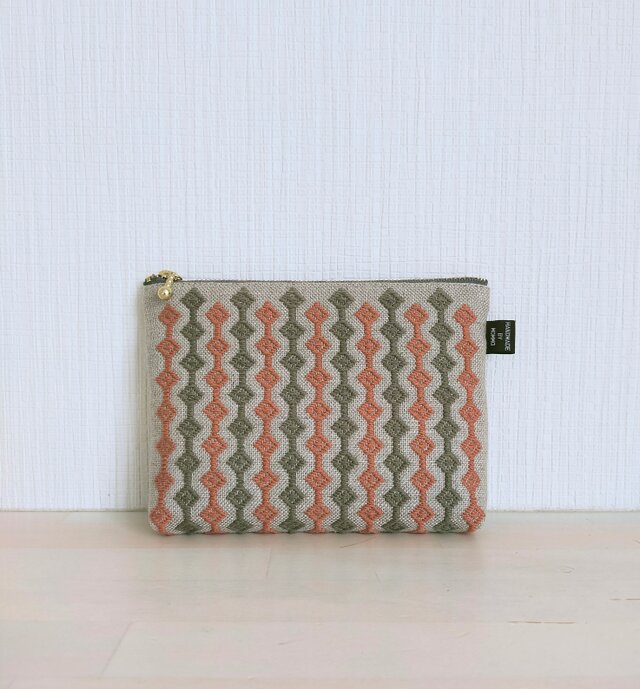 こぎん刺しの16cmポーチ | iichi ハンドメイド・クラフト作品・手仕事品の通販