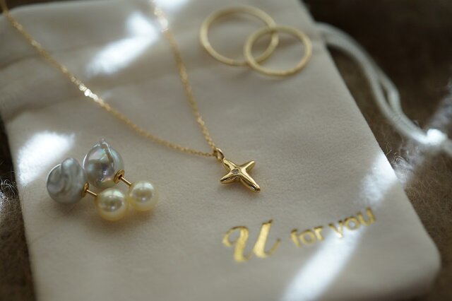 【U for you】18K cross necklace | iichi ハンドメイド・クラフト作品・手仕事品の通販