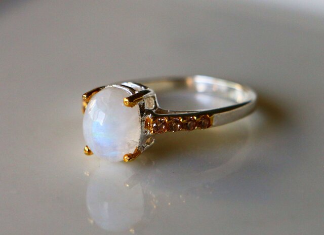 天然石＊ムーンストーン 指輪＊14号 SV | iichi 日々の暮らしを心地よくするハンドメイドやアンティークのマーケットプレイス