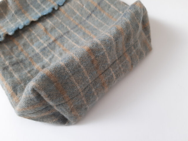 wool mini bag | iichi 日々の暮らしを心地よくするハンドメイドやアンティークのマーケットプレイス