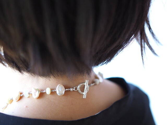 オパール 淡水パール "シルバーxゴールド" チョーカー silver950 | iichi ハンドメイド・クラフト作品・手仕事品の通販