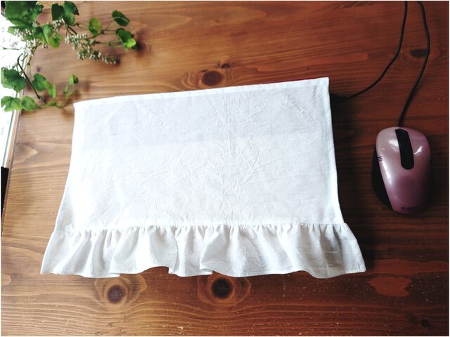 ホワイトコットン♪フリル付きマット♡︎35cm×23.5cm | iichi ハンドメイド・クラフト作品・手仕事品の通販