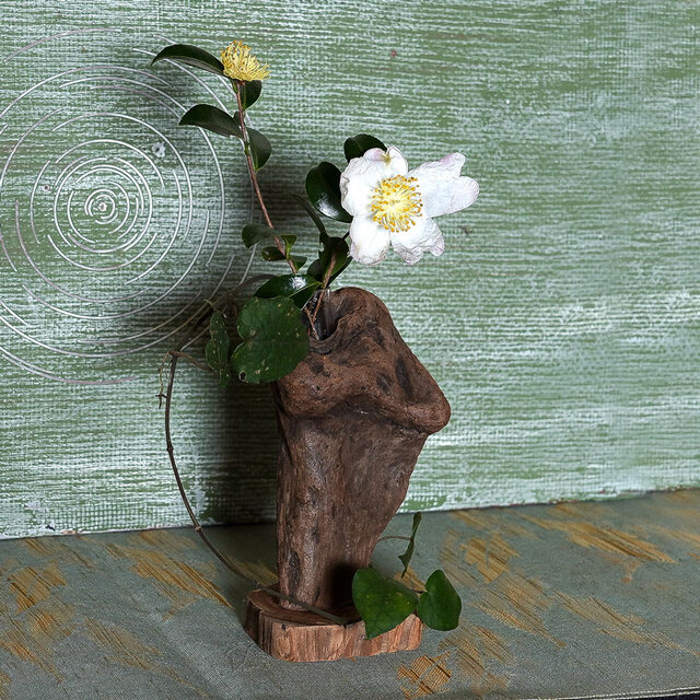 【送料無料】流木の花器、フラワーベース、53 | iichi ハンドメイド・クラフト作品・手仕事品の通販