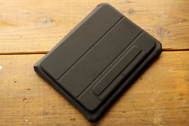 《LIONA》iPad mini 8.3インチ レザースリーブケース 《5colors》 | iichi 日々の暮らしを心地よくするハンドメイドやアンティークのマーケットプレイス