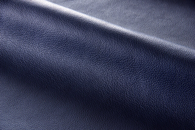 《LIONA》iPad mini 8.3インチ レザースリーブケース ネイビー | iichi ハンドメイド・クラフト作品・手仕事品の通販