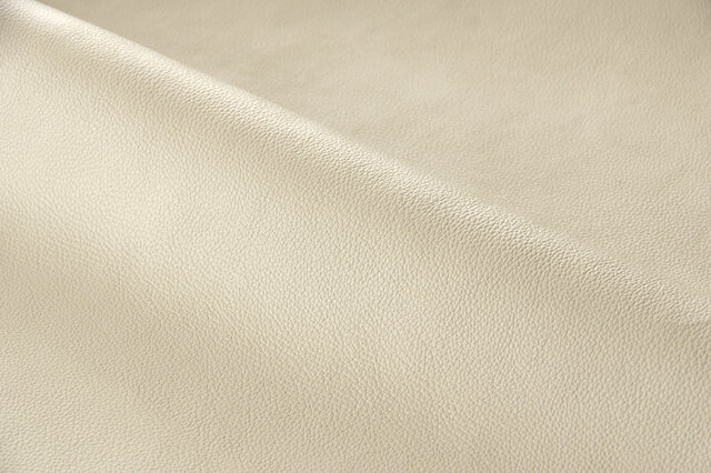 《LIONA》iPad 10.9インチ レザースリーブケース ライトグレー | iichi ハンドメイド・クラフト作品・手仕事品の通販