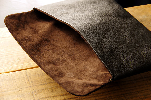 《LIONA》13-14インチ ノートパソコンケース ブラック | iichi ハンドメイド・クラフト作品・手仕事品の通販