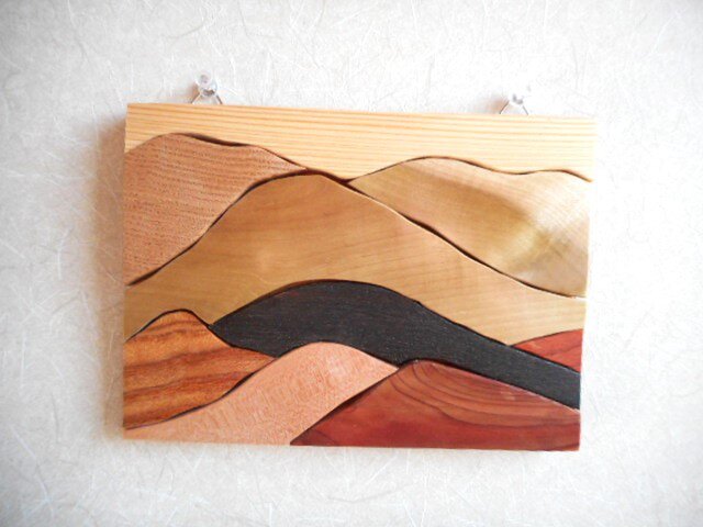 木のアート 山並み | iichi 日々の暮らしを心地よくするハンドメイドやアンティークのマーケットプレイス