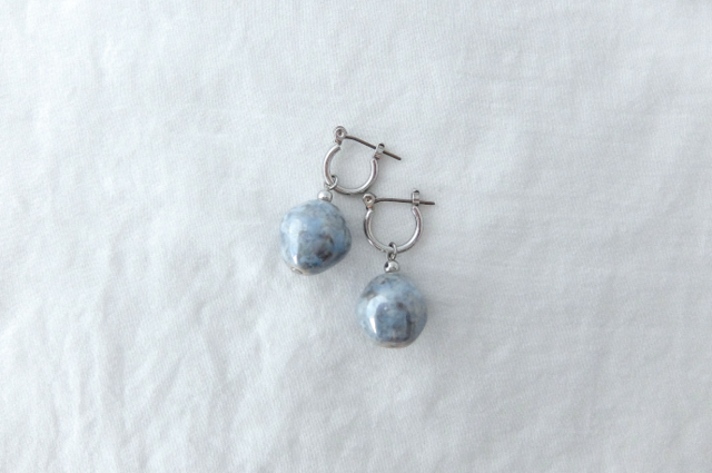 ピアス hoop iceblue | iichi ハンドメイド・クラフト作品・手仕事品の通販