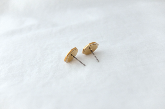 ピアス squarecut 白薩摩 | iichi ハンドメイド・クラフト作品・手仕事品の通販