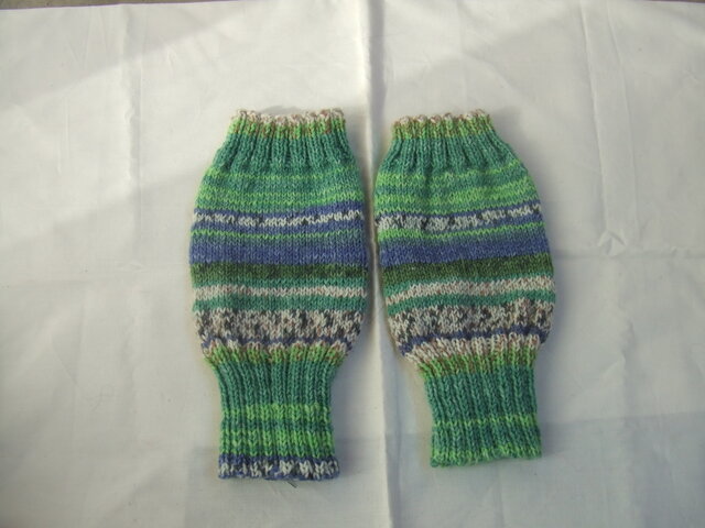 指先の出ているミトン 9 | iichi ハンドメイド・クラフト作品・手仕事品の通販