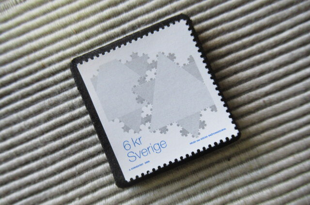 スウェーデン クリスマス切手ブローチ8409 | iichi ハンドメイド・クラフト作品・手仕事品の通販