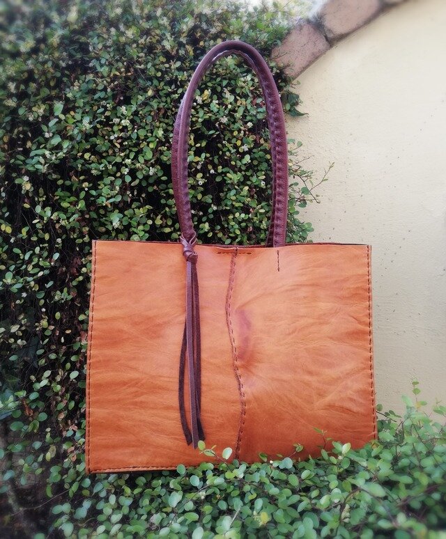 square tote A4 オレンジブラウン ダークブラウン オイルワックスレザー | iichi ハンドメイド・クラフト作品・手仕事品の通販