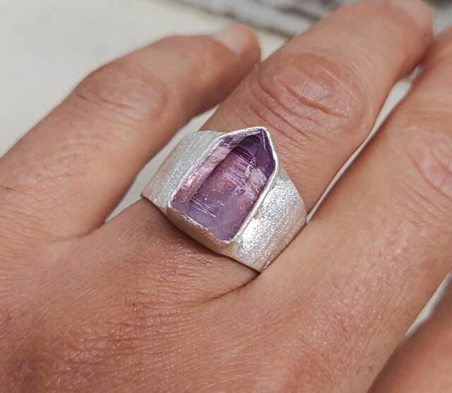 鉱物の表情＊amethyst 925 ring | iichi ハンドメイド・クラフト作品・手仕事品の通販