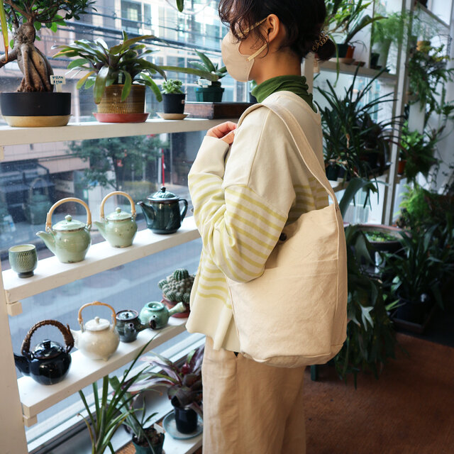 NEWバケット【2022秋冬限定カラー・ふかくれない】(VC-33) | iichi ハンドメイド・クラフト作品・手仕事品の通販