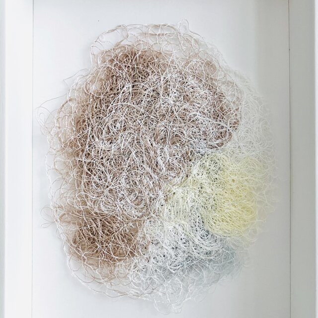 embroidery art 刺繍のフレーム no.78 | iichi 日々の暮らしを心地よくするハンドメイドやアンティークのマーケットプレイス