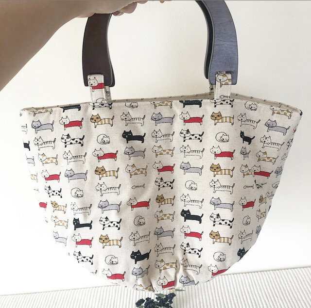 wood★ねこちゃんシンプルトートbag | iichi 日々の暮らしを心地よくするハンドメイドやアンティークのマーケットプレイス