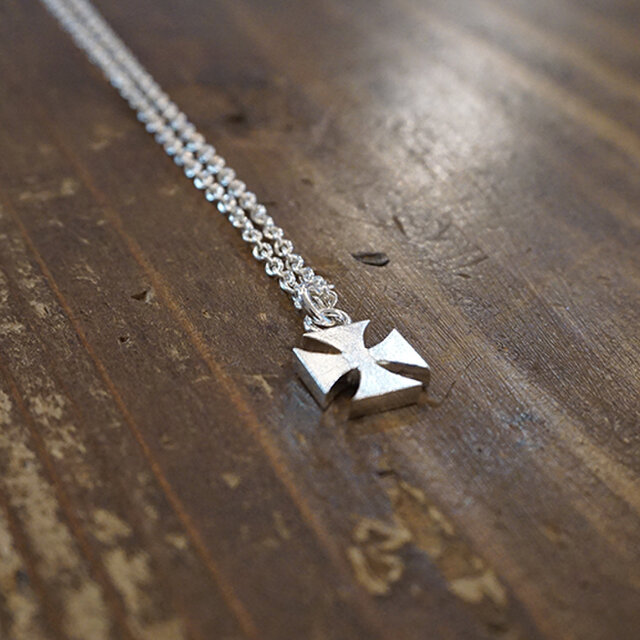 針突鋳物首飾マンダマーナ（四弁花紋） rp-98 | iichi 日々の暮らしを心地よくするハンドメイドやアンティークのマーケットプレイス