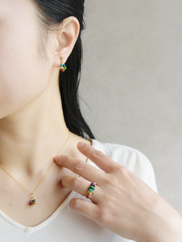 【14kgf リング/指輪】天然石のカラフルな星屑 くす玉 | iichi ハンドメイド・クラフト作品・手仕事品の通販