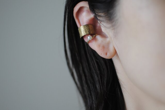 Pearl ear cuff《爪あり》 | iichi ハンドメイド・クラフト作品・手仕事品の通販
