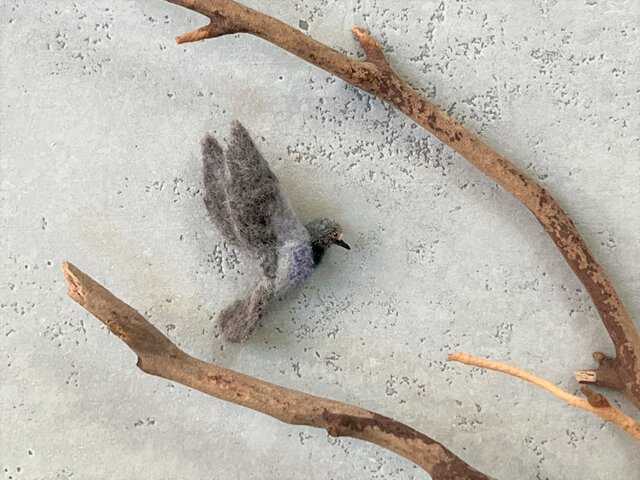 torikomono | ブローチ ハト | iichi ハンドメイド・クラフト作品・手仕事品の通販