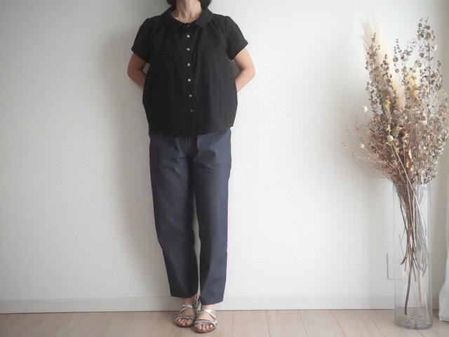 小花コットンレースのブラウス 黒 No.258 | iichi ハンドメイド・クラフト作品・手仕事品の通販