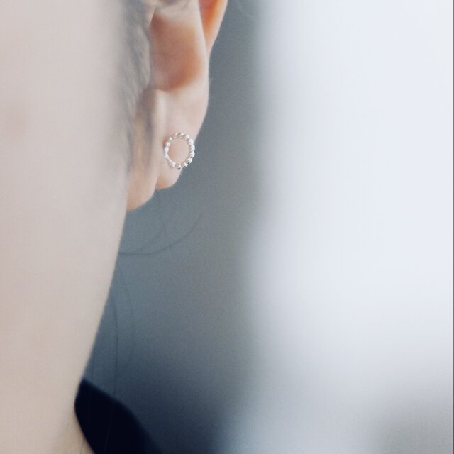 tsubutsubu circle mini/pierce | iichi ハンドメイド・クラフト作品・手仕事品の通販