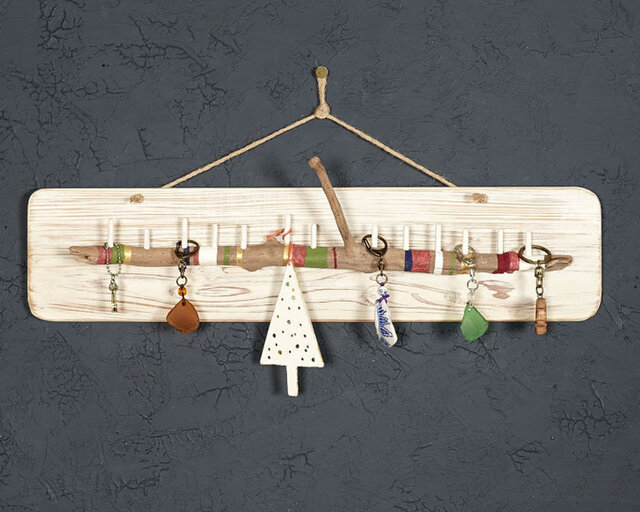 【送料無料】流木の小物掛け、アクセサリーハンガー35 | iichi 日々の暮らしを心地よくするハンドメイドやアンティークのマーケットプレイス