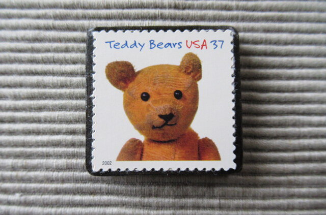 アメリカ テディーベア 切手ブローチ8426 | iichi ハンドメイド・クラフト作品・手仕事品の通販