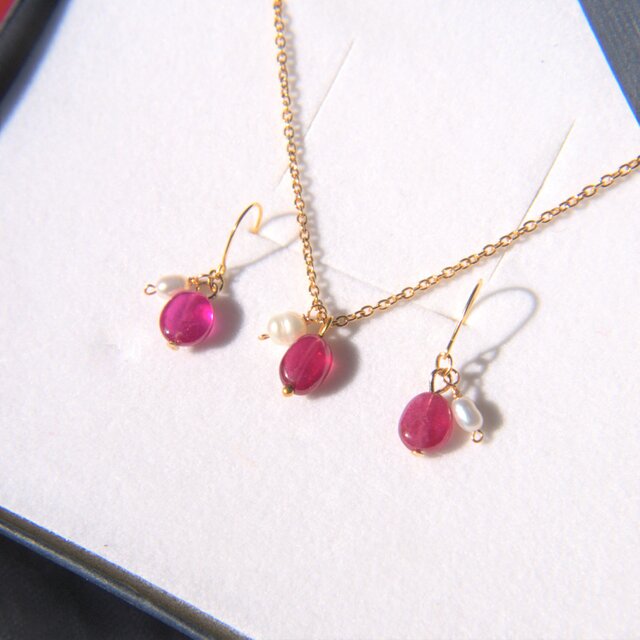 “Ruby” 14kgf 14k ルビー × 淡水パール ピアス ネックレス | iichi ハンドメイド・クラフト作品・手仕事品の通販