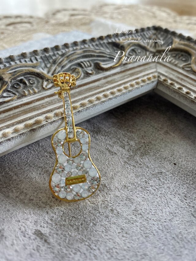 ギター好きの為のブローチ | iichi ハンドメイド・クラフト作品・手仕事品の通販