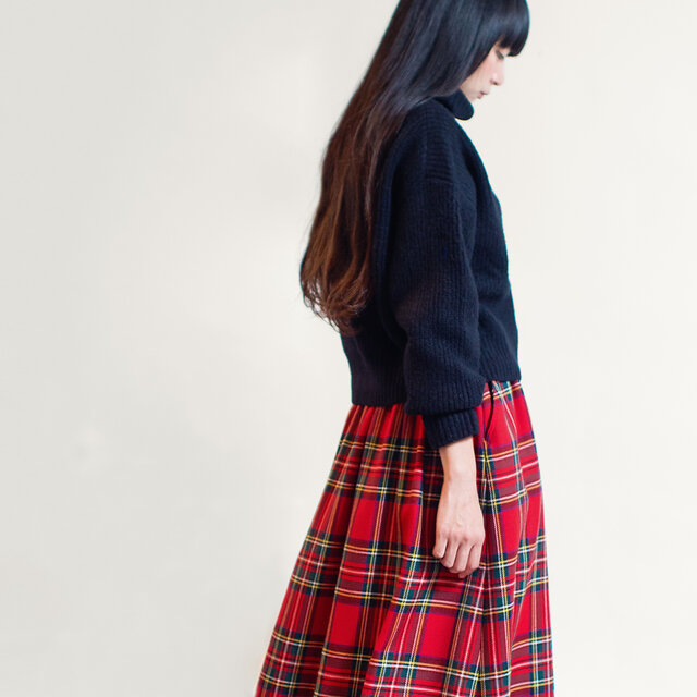 残1枚★復刻SALE★即納★いつまでも好きな赤 ウール タータンチェック ロングスカート MARIE-CLASSIC | iichi 日々の暮らしを心地よくするハンドメイドやアンティークの ...