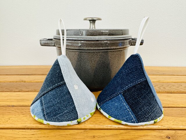 三角鍋つかみ★staub ストウブ ホーロー鍋★ミトン 鍋つかみ | iichi ハンドメイド・クラフト作品・手仕事品の通販