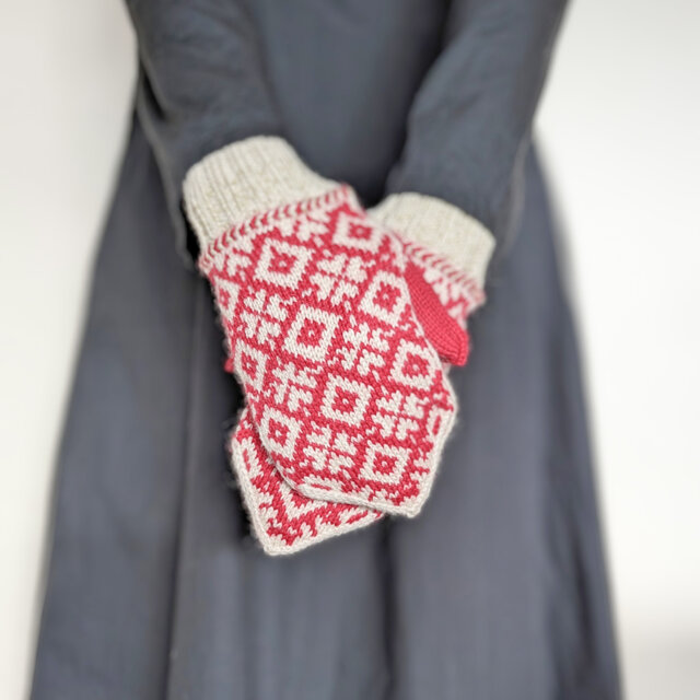 iichi通信 vol.1387 「編みもの、贈りもの」 | iichi 日々の暮らしを心地よくするハンドメイドやアンティークのマーケットプレイス