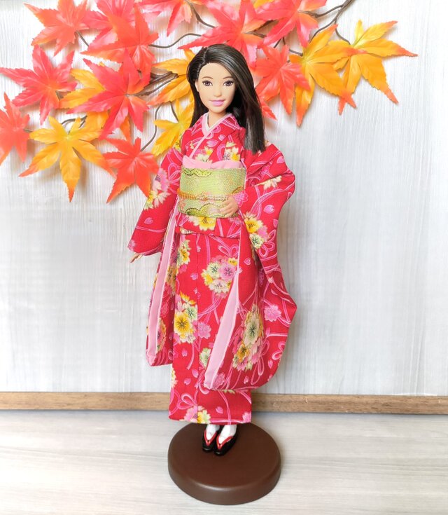 「結ぶ花飾り」28～30cmドール振袖着物 | iichi ハンドメイド・クラフト作品・手仕事品の通販