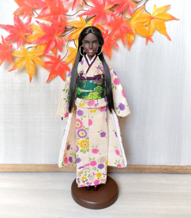 「紫添えて…」28～30cmドール振袖着物 | iichi ハンドメイド・クラフト作品・手仕事品の通販